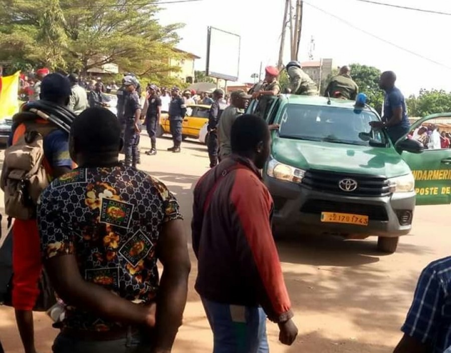 Insécurité à Douala: 39 « microbes » arrêtés par les forces de maintien ...